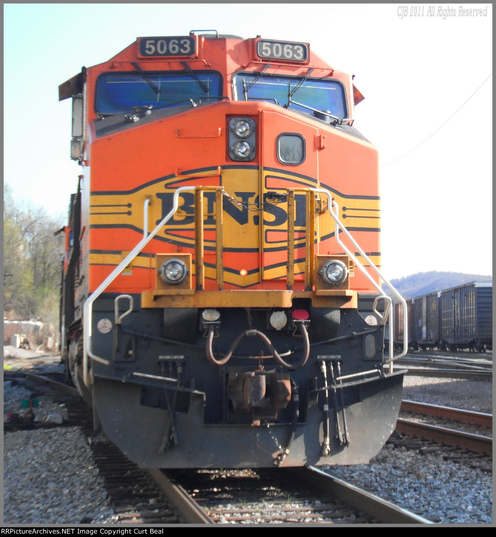 BNSF 5063